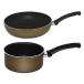 普段使いにぴったりな軽量で使いやすく、落ち着いた雰囲気を醸し出すゴールドカラーを配したアマルフィシリーズ。_OCAHOL_コーティングにはコルタンコーティング（フッ素）を施し、食材がこびり付きにくくお手入れも簡単。またハンドルは握りやすさと...