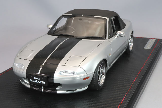 ignition model Eunos Roadster （NA） Silver With Engine （1/18スケール レジン ...