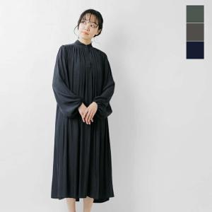 Torrazzo Donna（トラッゾドンナ） ウール混ポリエステル長袖 クルー