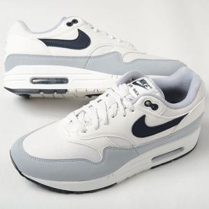 NIKE（ナイキ） クエスト 5 [QUEST 5] プラチナムティント/ホワイト