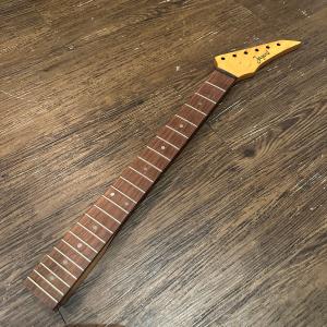 GrunSound Yahoo!店 - Guitar Necks（Guitar Parts and Accessories）｜Yahoo!ショッピング