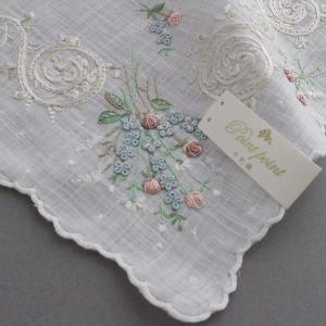 ベトナム手刺繍ハンカチ 扇子デザイン 6211 ホワイト : ハンカチーフ