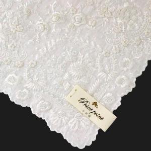 ベトナム手刺繍ハンカチ 扇子デザイン 6211 ホワイト : ハンカチーフ