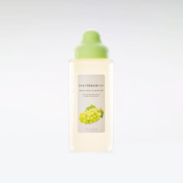 シャインマスカットの持つ上品な香りと爽やかな酸味が際立つ、幅広い世代に愛される商品です。豊かな味わいとフレッシュな香りが、口いっぱいに広がり、心地よいひとときをお届けします。■シャインマスカット＆ハニー ：1000ｇ■原材料名：精製はちみつ...