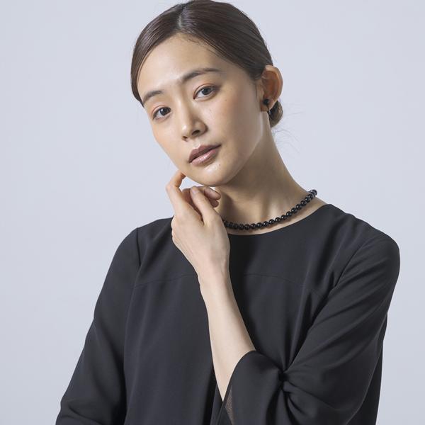 型番：5615200ブランド：フォルムフォルマ商品名：【喪服】≪マグネット式≫オニキスネックレス8mm玉(39cm)/ブラックフォーマル/夏カラー：ブラック