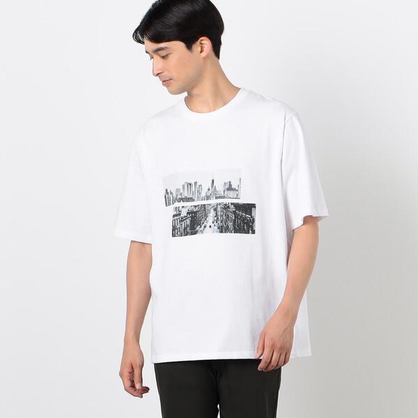 型番：47-60TI53-204ブランド：コムサイズム商品名：【接触冷感機能】Feel-Cool フォトＴシャツ 「City」カラー：ホワイト/チャコール/ベージュ