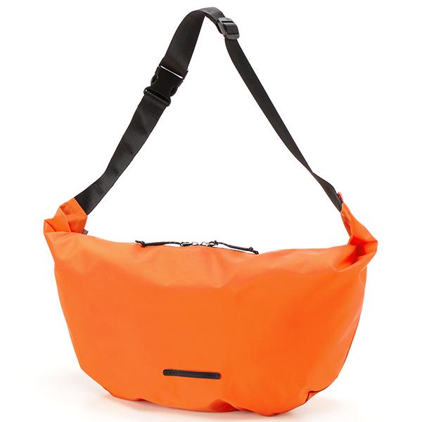 型番：LUT-2904ブランド：ルガーノ商品名：大き目の雰囲気でカジュアル感アップ、撥水軽量ポリエステル素材のジェンダーレスデザインボディバッグカラー：OR/BK/BL/KH