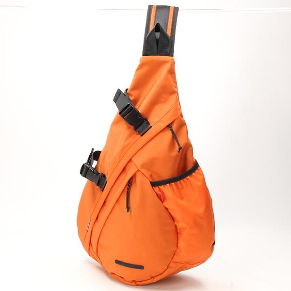 型番：LUT-5904ブランド：ルガーノ商品名：三角形のデザインが個性的で雰囲気アップ、ジェンダーレスデザイントライアングルボディバッグカラー：OR/BK/BL/KH