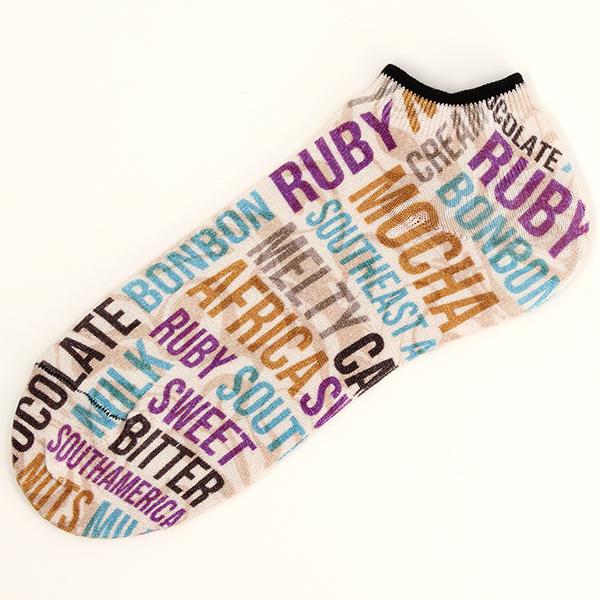 型番：THM513000-026ブランド：ワン サウザンド商品名：【1/1000SOCKS】メンズアンクルソックス　ＣＨＯＣＯＬＡＴＥ　ＬＥＴＴＥＲＳカラー：026