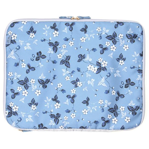 型番：0012540001ブランド：ウェッジウッド商品名：ウェッジウッド　収納トラベルポーチ　大（2~3泊用）圧縮ファスナー付　ストロベリー インクブルーカラー：ブルー/ネイビー