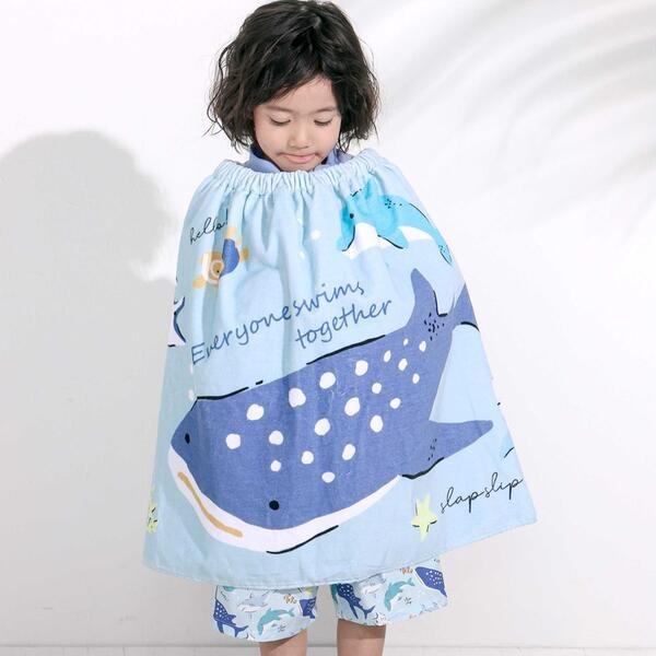 型番：1814-73138ブランド：スラップスリップ商品名：モチーフプリントラップタオルカラー：オフホワイト(くるま)/ピンク(イチゴ)/ブルー(うみのいきもの)/パープル(シェル)