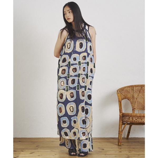 型番：202251041005ブランド：ローズバッド商品名：ART PRINT LONG DRESSカラー：BLUE/BLACK/BEIGE