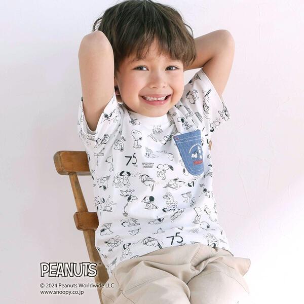 型番：1815-72835ブランド：スラップスリップ商品名：【PEANUTS×SLAP SLIP】75周年スヌーピーいっぱいポケット付き総柄Tシャツ(80~13カラー：オフホワイト系/グレー系