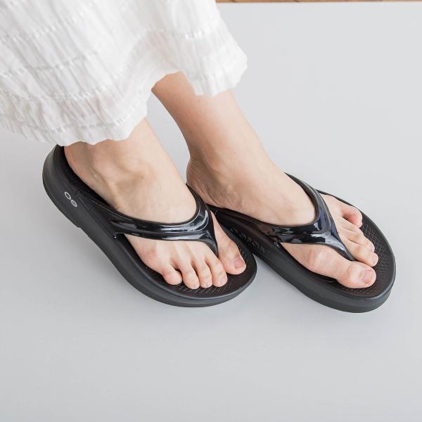 型番：3823-52003ブランド：ドロワットロートレアモン商品名：【OOFOS】Oomega(ウーメガ)カラー：ブラック/ベージュ