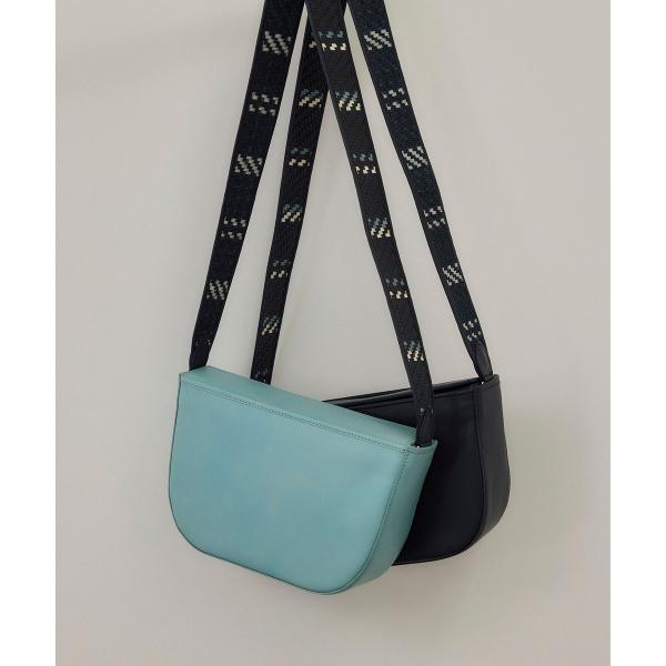 型番：SBX55180ブランド：サロン アダム エ ロペ商品名：【IKORRE（イコーレ）】FULL GRAINED LEATHER BAGカラー：ネイビー(40)/ブルー系(45)