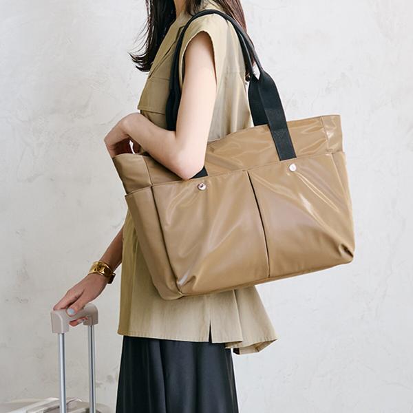 型番：503086030125ブランド：トプカピ商品名：【Breath TOPKAPI】Train 防水ポリエステル ビッグ トートバッグ / 8ポケットカラー：ブラウン/ライトベージュ/ブラック