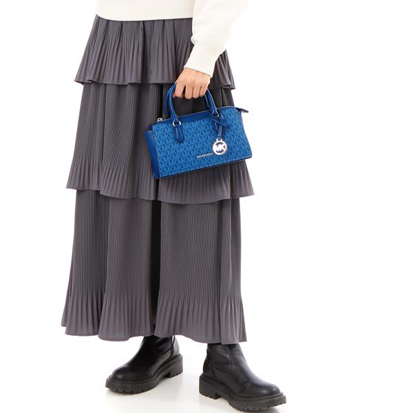 型番：35F5S4XM1V3502ブランド：マイケル・コース商品名：ARDEN SM TZ MSGR クロスボディカラー：ギャラクシーブルー