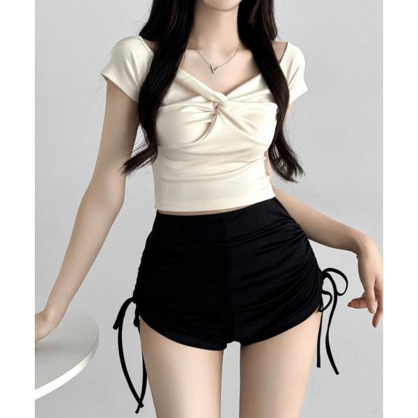 型番：yqy4698aブランド：アイモハ商品名：BORA AURA クロスデザインサイドシャーリング体型カバー水着タンキニカラー：ブラック/ホワイト