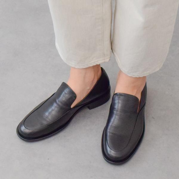 型番：E51602ブランド：ジェイヴィエーエム商品名：JVAM◆2.7cmヒール◆ラウンドトウレザースリッポンシューズカラー：ブラウン/ブラック