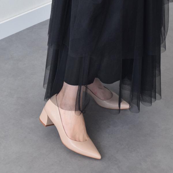 型番：61101Cブランド：カラーノ商品名：CARRANO◆4.5cmヒール◆ポインテッドレザーパンプスカラー：オーク/ブラック