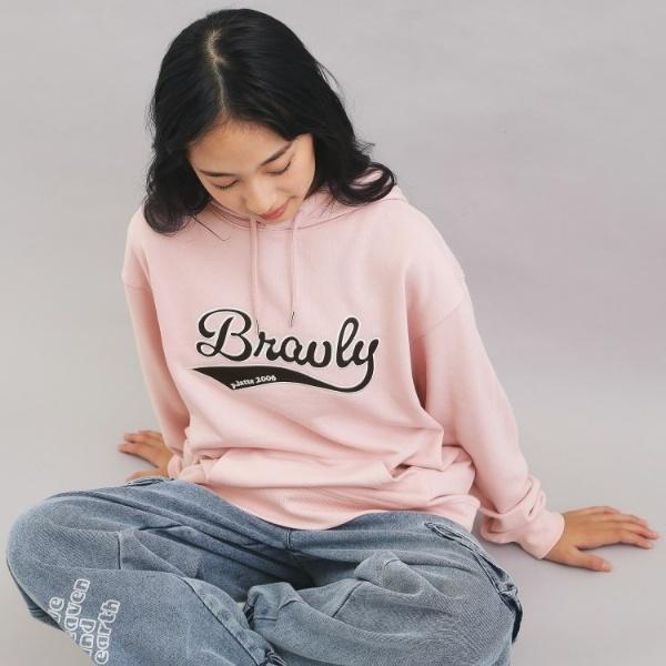 型番：31914005ブランド：ピンクラテ商品名：サテンアップリケBIGパーカーカラー：オフホワイト（００３）/ライトグレー（０１１）/ブラック（０１９）/ライトピンク（０７０）