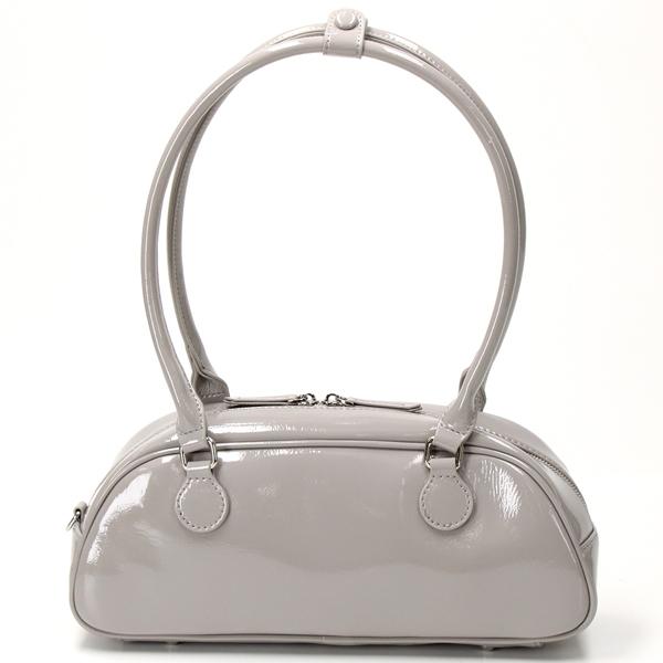 型番：10-00-04280ブランド：カシュカシュ商品名：【non-no 1・2月合併号掲載】カシュカシュ cachecache / 横長エナメルボストンカラー：ライトグレー/ワイン/ブラック