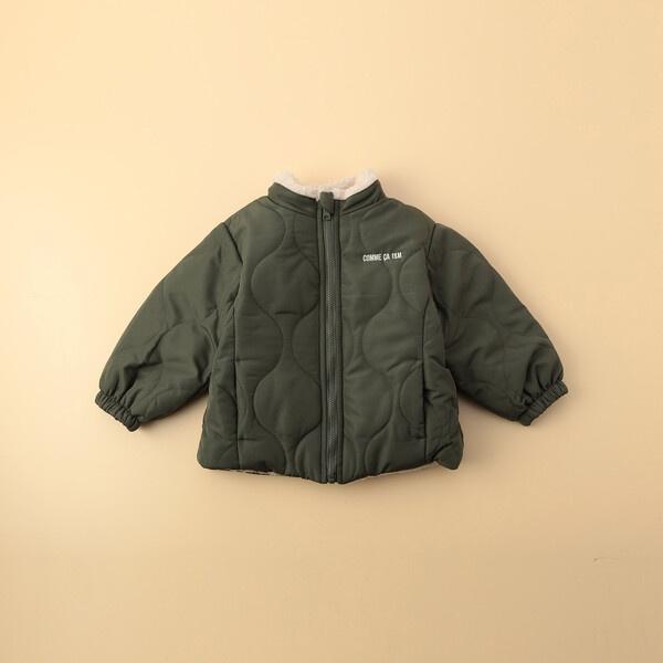 型番：23-28MM02-205ブランド：コムサイズム商品名：【オンライン限定カラー:ブラック】リバーシブル キルト×ボア ブルゾン(ベビーサイズ)カラー：ブラック/ネイビー/カーキ