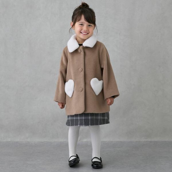 型番：9654309ブランド：プティマイン商品名：【洗える】ファー衿ハートポケットコートカラー：ベージュ/アイボリー/グレー