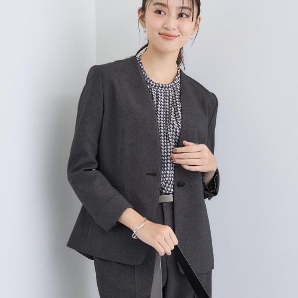 型番：12744011ブランド：インディヴィ商品名：【洗える／通勤／スーツ】メランジストレッチ ノーカラージャケットカラー：チャコールグレー（０１４）/トープ（０５４）/ネイビー（０９４）