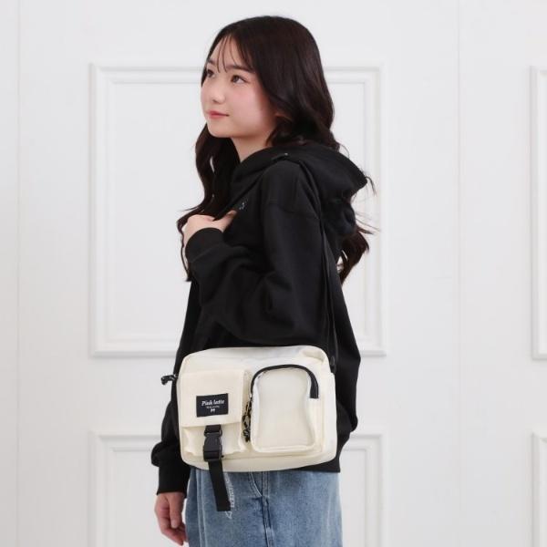 型番：32015012ブランド：ピンクラテ商品名：Wポケカジュアルショルダーカラー：ホワイト（００１）/ブラック（０１９）/ブルー（０９１）