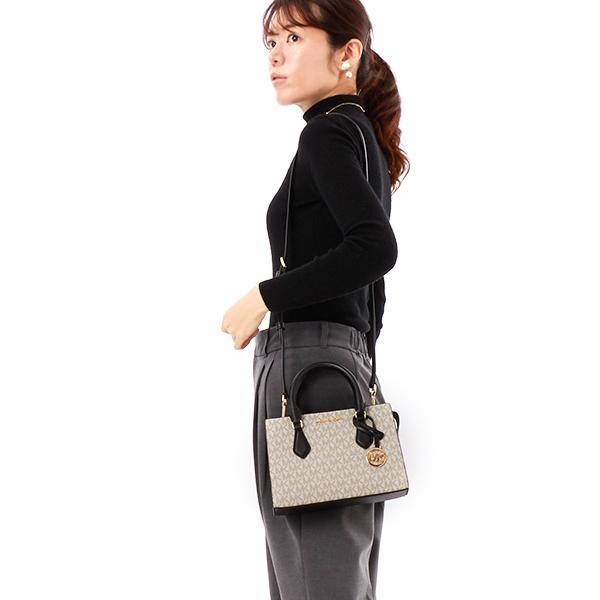 型番：35S3G6HS5B46ブランド：マイケル・コース商品名：SHEILA センタージップ サッチェル スモール - MKシグネチャーカラー：バニラ/ブラック