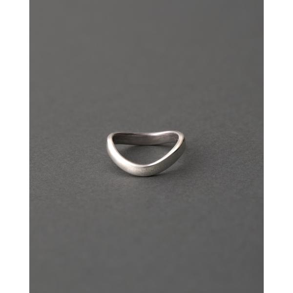 型番：1014282111ブランド：ニナ・エ・ジュール商品名：【NINA＆JULES】ウェービーリングカラー：SILVER