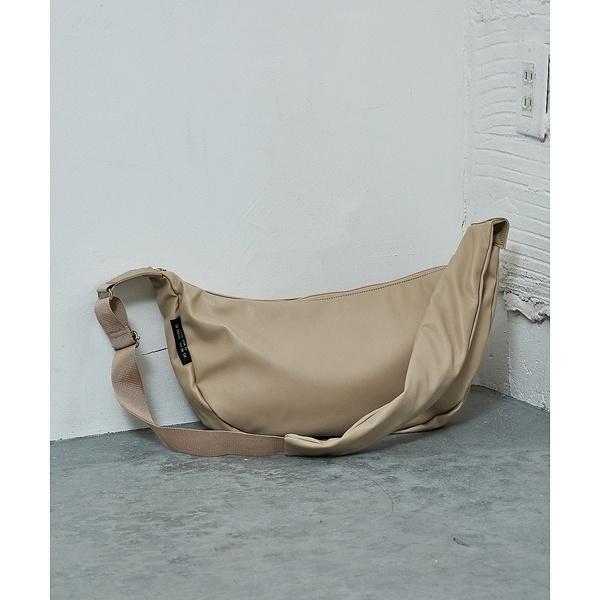 型番：38513961006ブランド：ノミネ商品名：【SPRUCE】エコレザー ショルダーバッグカラー：ブラック/ベージュ