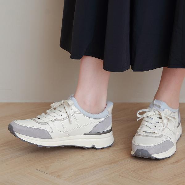 型番：95818Uブランド：ブソラ商品名：bussola ブソラ◆4.5cmヒール◆撥水スリッポンスニーカーカラー：ベージュコンビ/グレーコンビ/ブラック