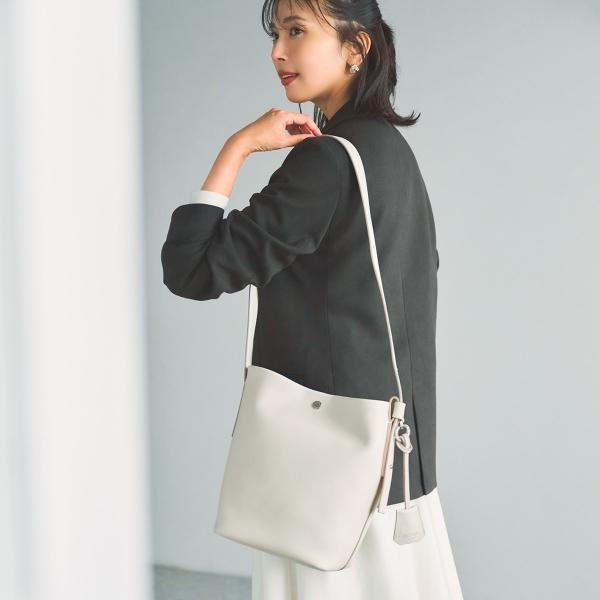 型番：501088030326ブランド：トプカピ商品名：【Breath TOPKAPI】ELAN エラン シュリンクレザー ワンショルダーバッグカラー：グレージュ/クリーム/ブラック