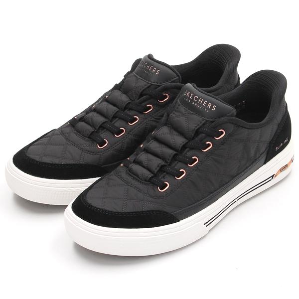 型番：177209ブランド：スケッチャーズ商品名：SKECHERS/ARCH FIT ARCADE - CUDDLE STEPS/SLIP-INSカラー：BLK/OFWT