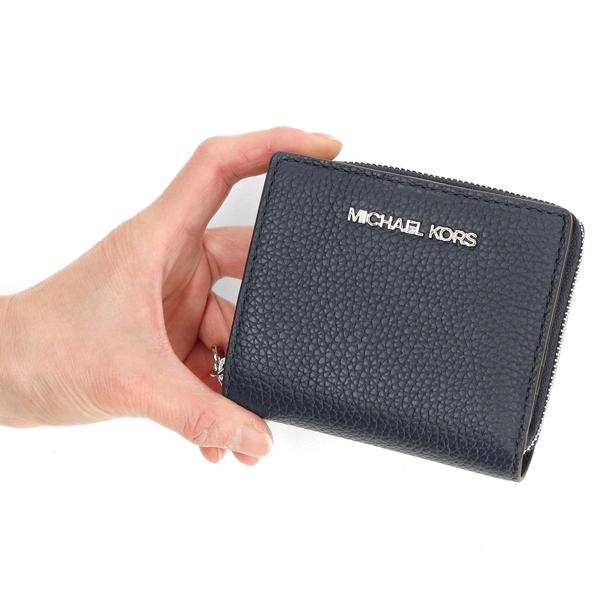 型番：35H3STVF2L410ブランド：マイケル・コース商品名：MD BF ZA CHRM WLLETカラー：ネイビー