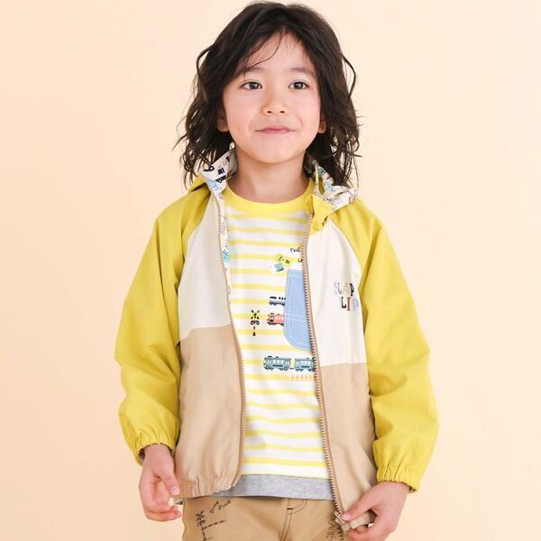 型番：1805-81520ブランド：スラップスリップ商品名：はたらく車・恐竜ラグランリバーシブルタフタジャケット(80~130cm)カラー：ネイビー系/イエロー系