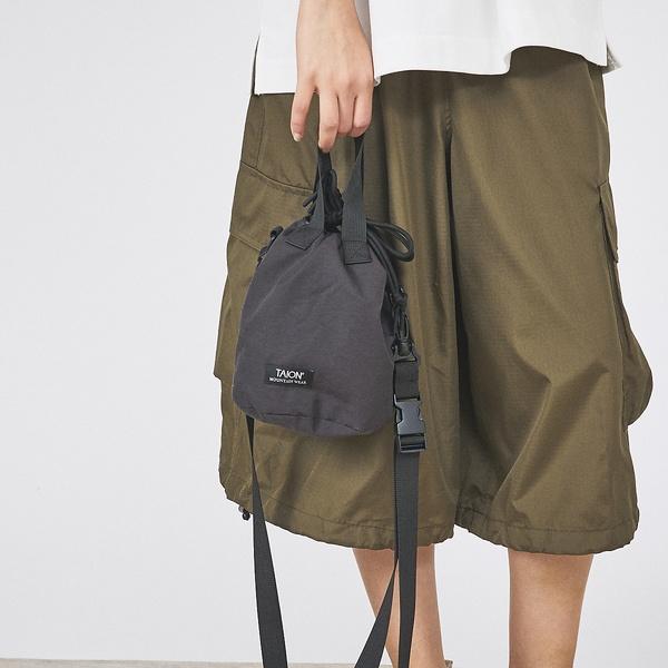 型番：04520054033ブランド：アバハウス商品名：【TAION/タイオン】NON DOWN MOUNTAIN BUCKET BAGカラー：ブラック/ライトブラウン/カーキ/ネイビー