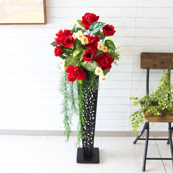 品番：PA522-IR72BK商品サイズ：H約105cm×W約45cm(スタンドサイズ：□15cm/H約74cm)スタンド：アイアンスタンド法人・店舗向けのフェイクフラワースタンド装飾。水やり不要で長期設置に適し、受付・入口・展示場などにお...