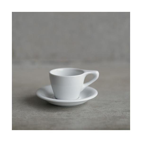 ・カップサイズ：H5.0×W9.6cm・ソーサーサイズ：直径12.0cm・容量：3oz (90ml)・素材：磁器