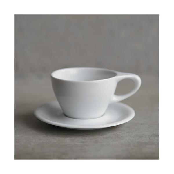 ・カップサイズ：H6.7×W14.0cm・ソーサーサイズ：直径16.0cm・容量：8oz (240ml)・素材：磁器