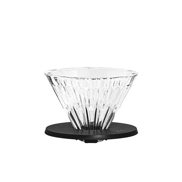 ※商品リニューアルにより、ドリッパーに厚みがあります。ご了承お願いいたします。・サイズ：106×76mm、ホルダー104mm・容量：1-2杯用・重量：約222g・素材：高ホウケイ酸ガラス、ポリカーボネート・付属品：ペーパーフィルター10枚・...