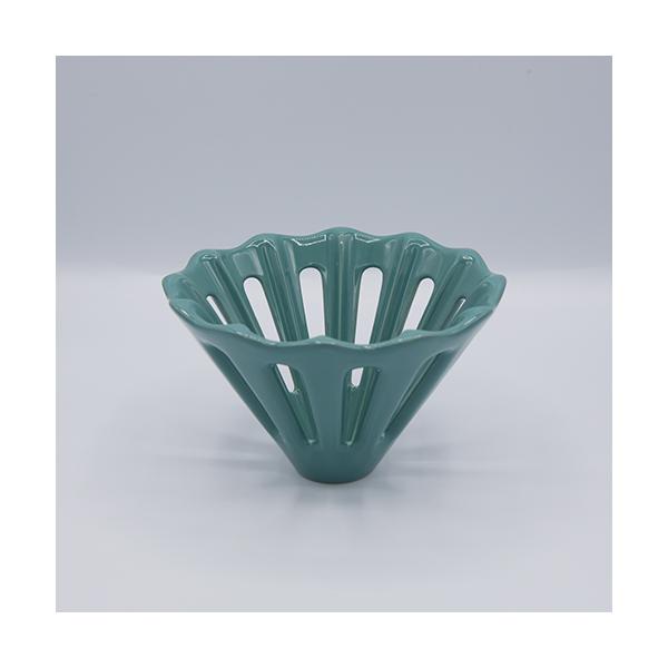 ・サイズ：W13×H8cm・重量：約200g・適応ペーパーフィルター：円錐フィルター01、02サイズ・素材：セラミック・製造国：ウクライナ※食洗器不可