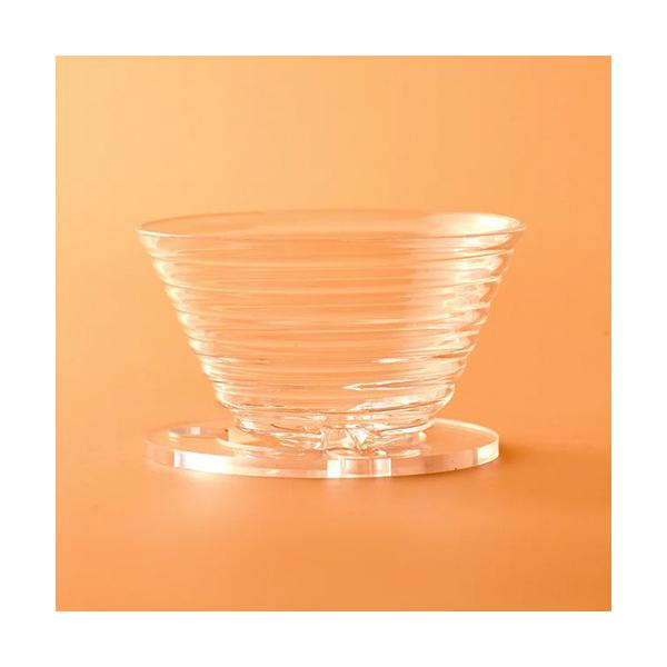 ・サイズ：本体（高さ6.5cm、上部直径11cm、底部直径5.5cm）、ベース（直径10cm、厚さ0.5cm）・容量：1〜３杯分・重量：約130g（ベース込）・素材：本体 耐熱ガラス（熱湯用）、ベース ナイロン※April paper fi...