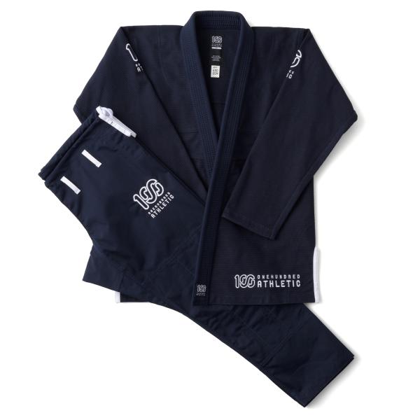 ■カラーネイビー■素材綿100%上衣:450gsm/パールウィーブ下衣:280gsm/リップストップ■サイズスペック＜A0サイズ＞上衣:着丈70cm、身幅50cm、袖口〜袖口150cm、裾幅50cm、袖口幅14.5cm下衣:ウエスト100c...