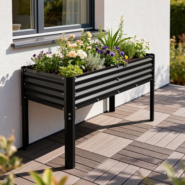 アメリカンスタイルのおしゃれなレイズドベッドです。亜鉛メッキを施しているので丈夫で錆びにくく、長くお楽しみいただけます。脚付きで高さがあるので日陰になりにくく、また屈み込んで作業する必要がなく、家庭菜園やガーデニング用として植え替えや水やり...