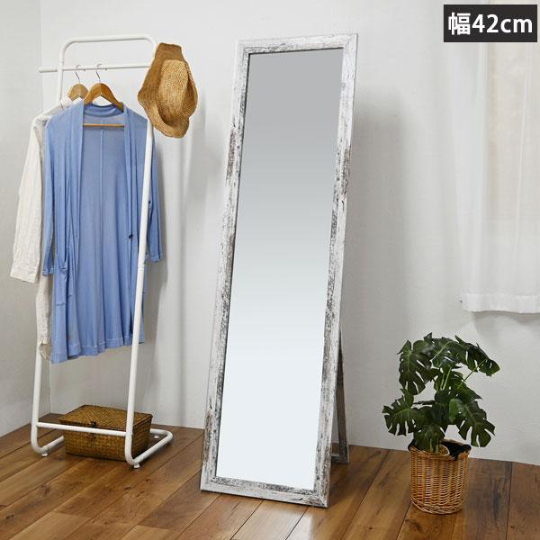 スタンド鏡 木目調 木枠 省スペース おしゃれヴィンテージ柄のフレームがお部屋をおしゃれに演出してくれる、シンプル設計のスタンドミラー。全身がしっかり映るため、コーディネートがスムーズに行えます。ミラーの下2個所には滑り止めが付いており、安...