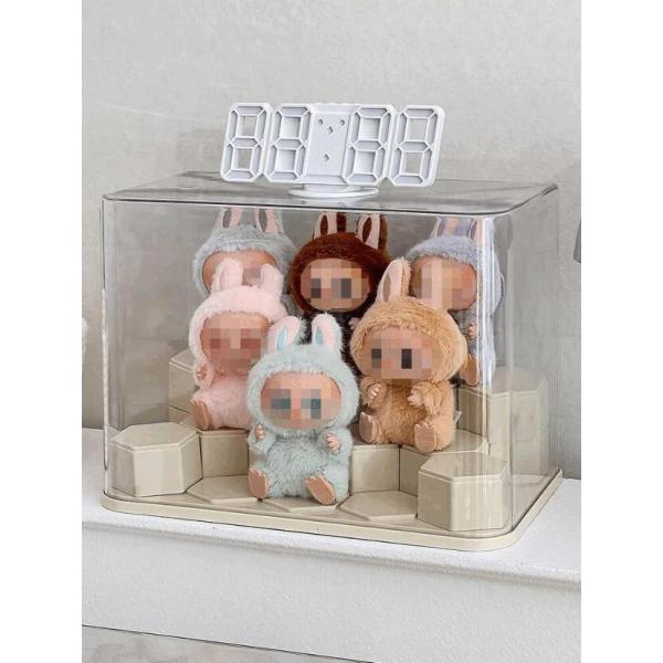 LABUBU(ラププ)専用の収納兼展示用ボックスです。毛ぬい対策を施したプレミアム防塵ケースで、360°どの角度からも見やすい透明設計となっています。素材はPETです。コレクター向けのディスプレイケースとしてお使いいただけます。本商品は保護...