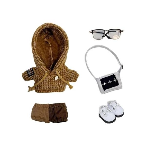 ぬいぐるみ用の着せ替え衣装5点セットです。ウール素材のパーカーと綿のズボン、バックパック、メガネ、革靴が含まれます。約10cm、15cm、20cmのサイズのぬいぐるみに対応します。素材はウール、綿、合成皮革、プラスチックを使用しています。サ...